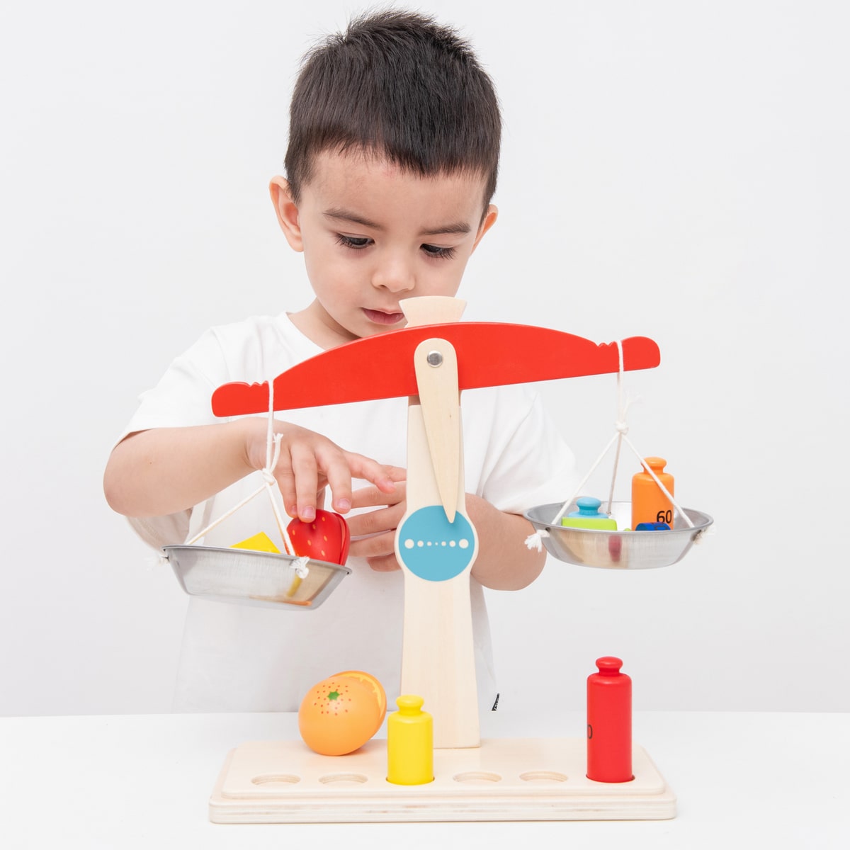 New Classic Toys Balancing Scales: Fun and Learning for Kids