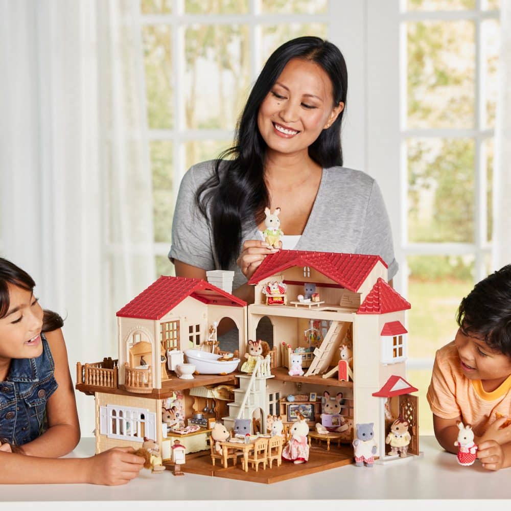 Sylvanian Families Red Roof Country Home: Secret Attic & Fun